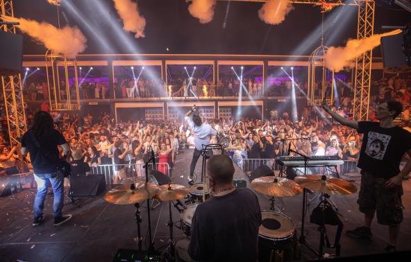 KONCERTOM ACE LUKASA OTVORENA NAJVEĆA DISKOTEKA NA JADRANU: U goste ...